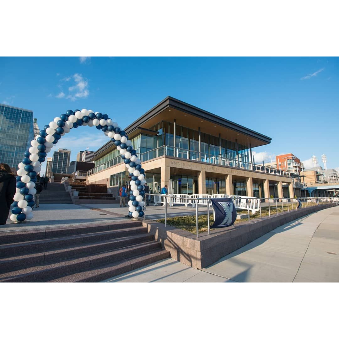 MLR Movit Plastic Crowd Control Barricades | Hoover Fence Co.
