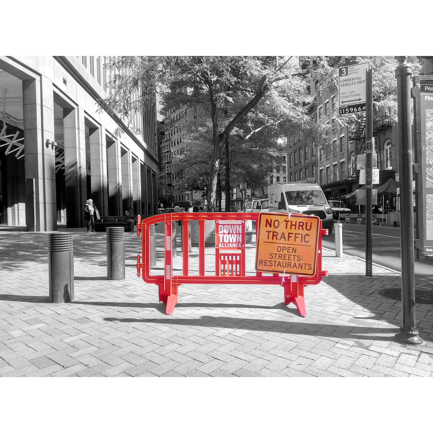MLR Movit Plastic Crowd Control Barricades | Hoover Fence Co.