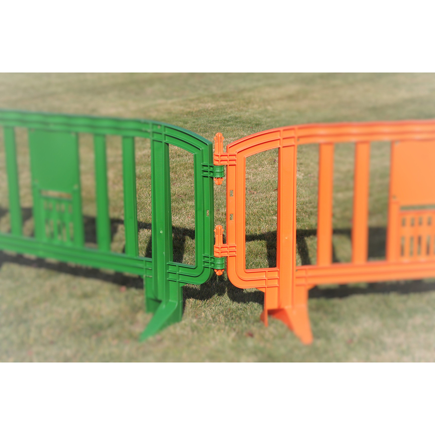 MLR Movit Plastic Crowd Control Barricades | Hoover Fence Co.