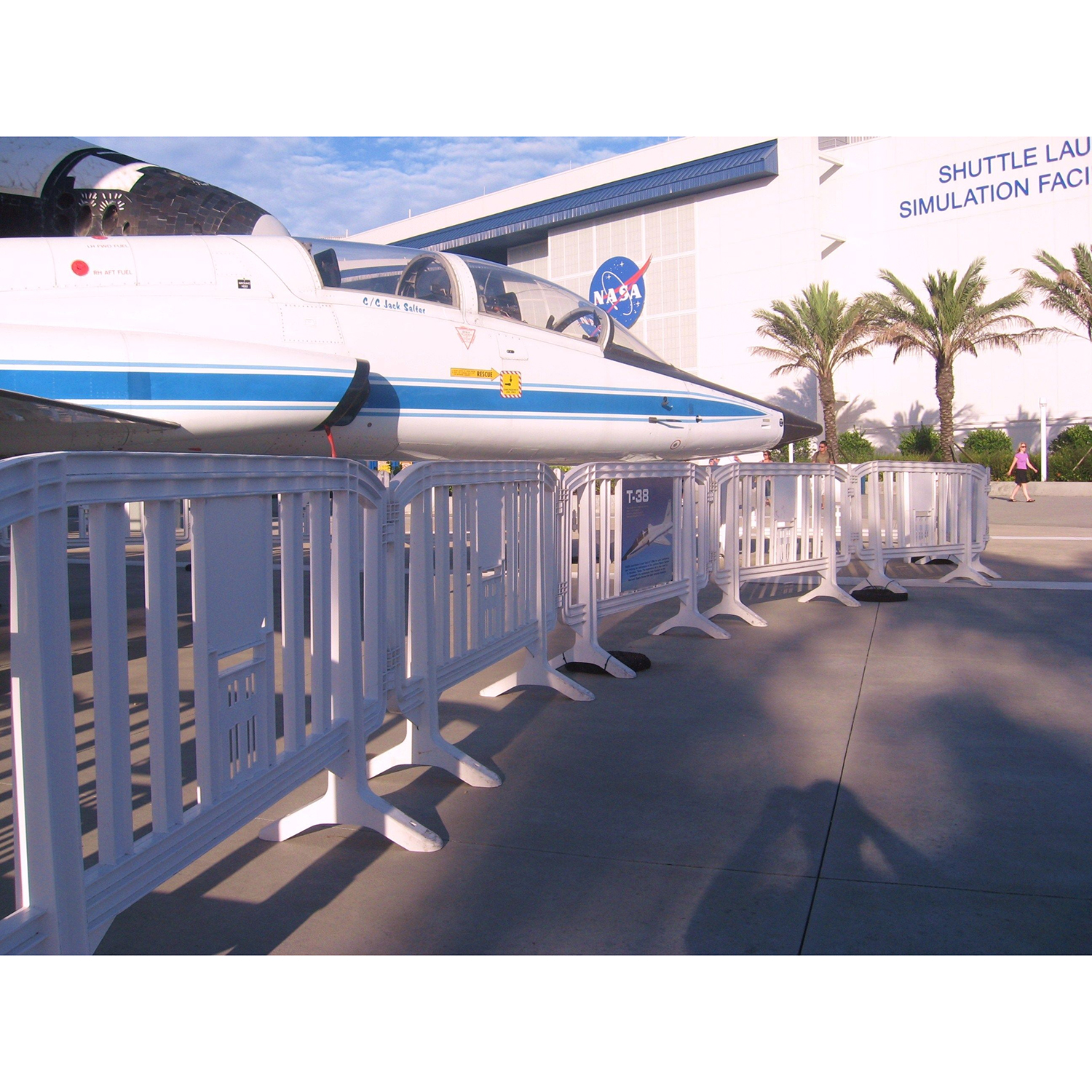 MLR Movit Plastic Crowd Control Barricades | Hoover Fence Co.