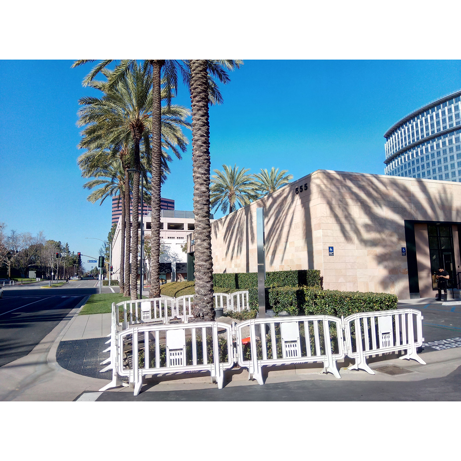 MLR Movit Plastic Crowd Control Barricades | Hoover Fence Co.