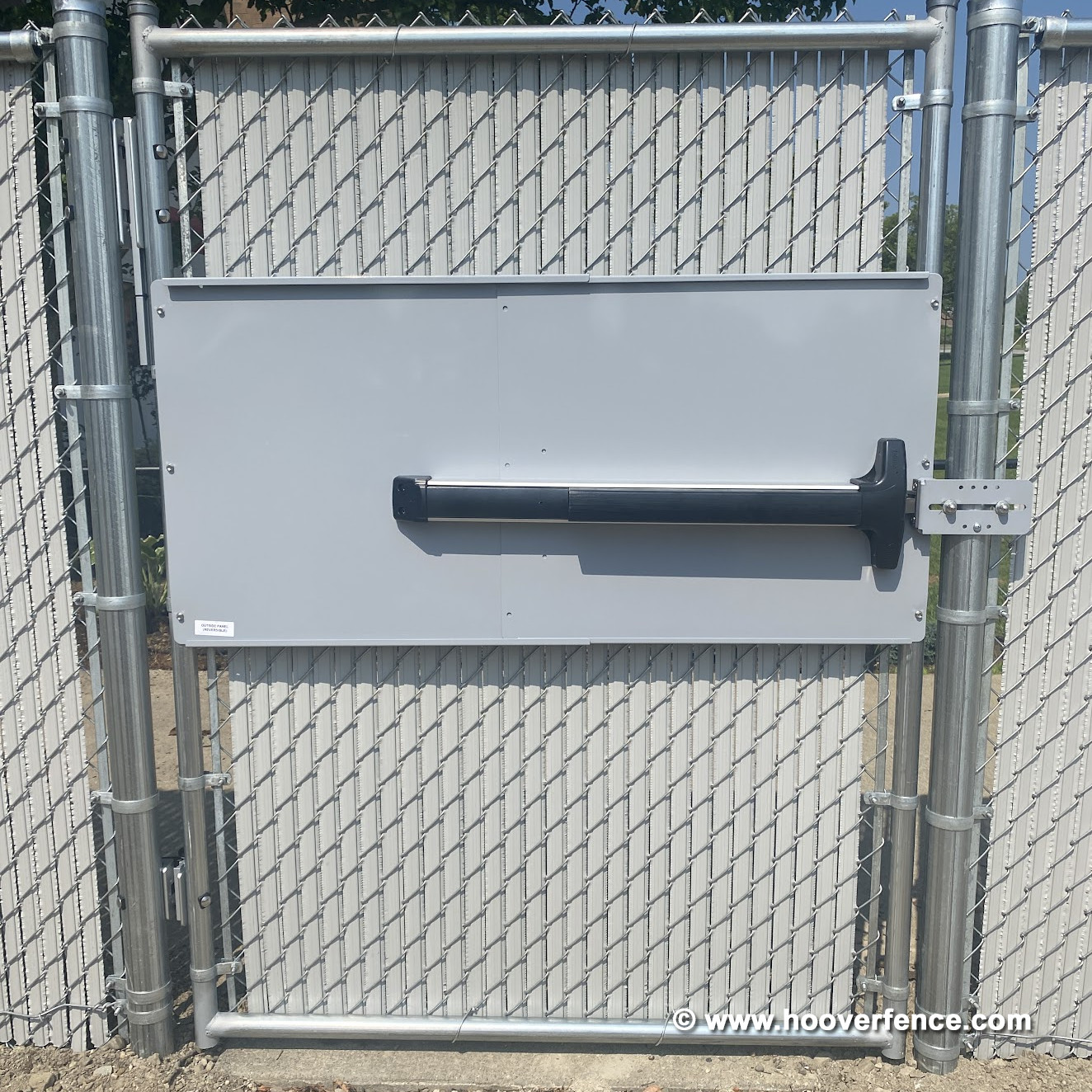 DAC Industries Strike Latch Receiver Bracket | Hoover Fence Co.