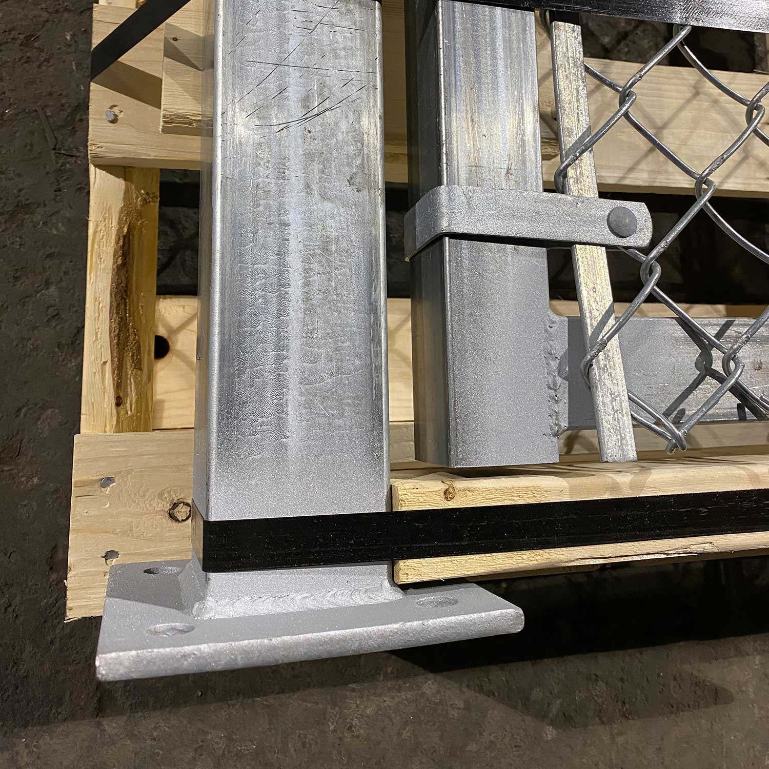 Hoover Fence Installation Only for Pad Mount Plates, Centered (Gate ...
