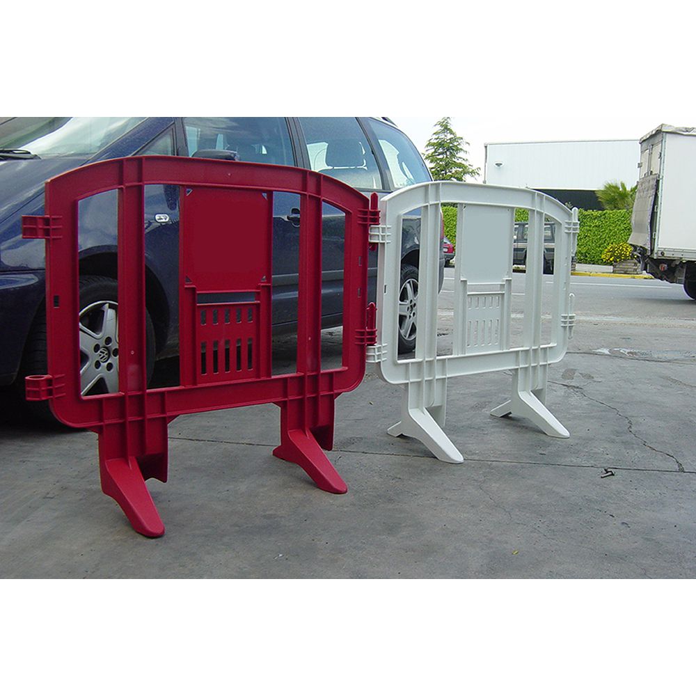 MLR Minit Plastic Crowd Control Barricades | Hoover Fence Co.