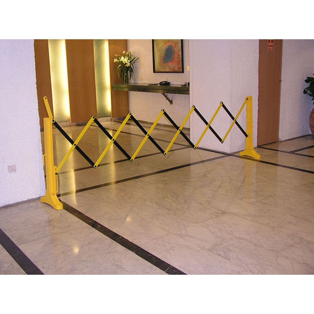 MLR XpanDit Expandable Plastic Barricade - Yellow and Black | Hoover ...