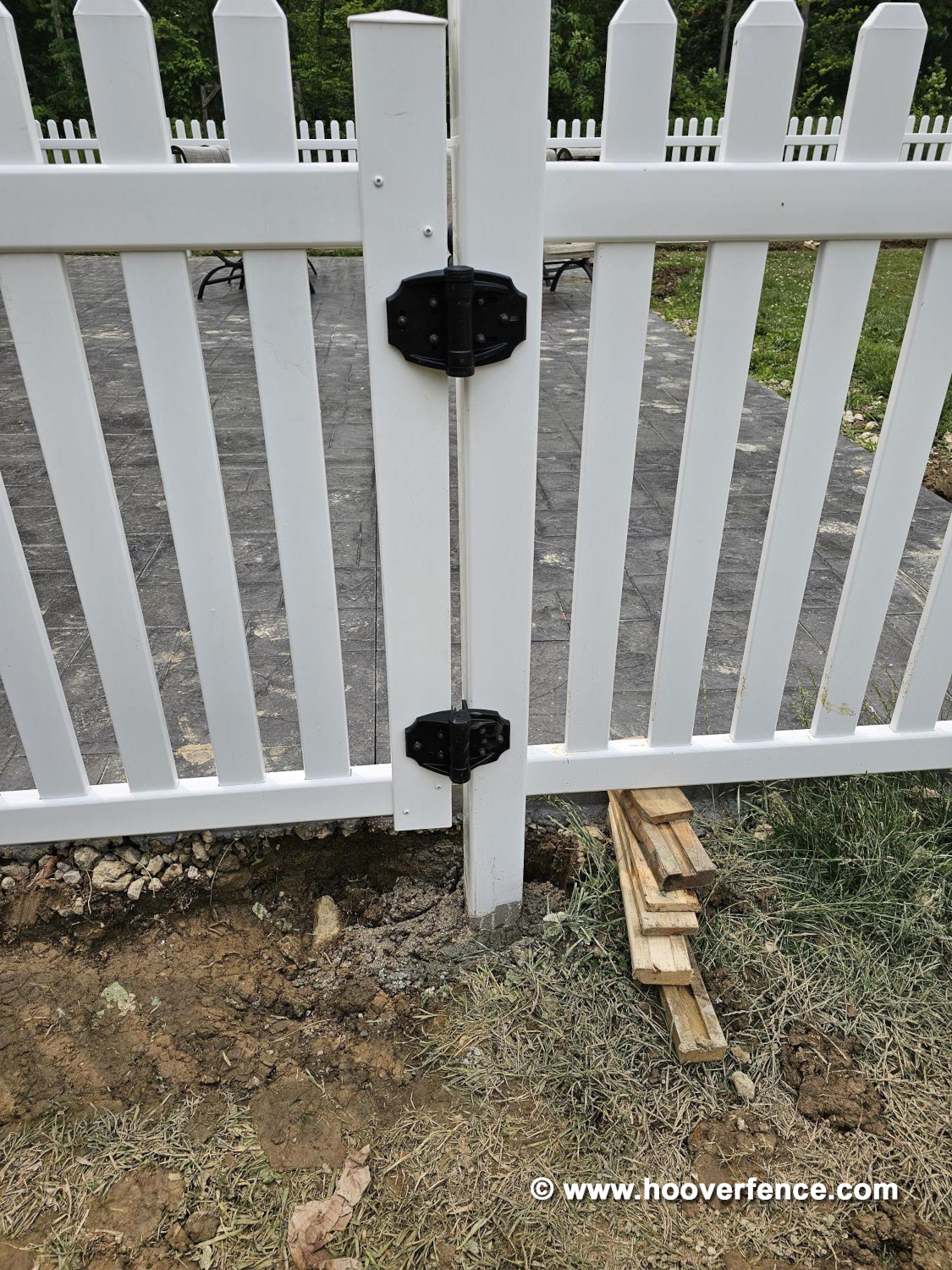 Bufftech Rothbury Vinyl Fence Panels | Hoover Fence Co.